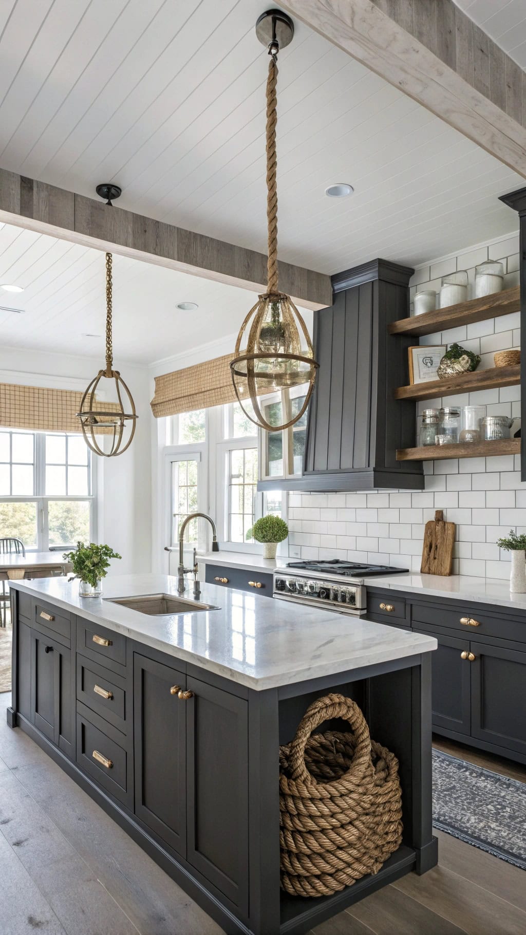 17 Stunning Charcoal Kitchen Ideas